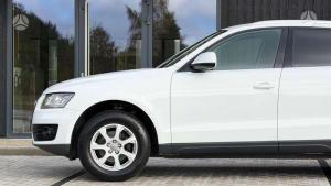 White Audi Q5 2010 in Siauliai, with an engine capacity of 1.97 L and mileage of 264 thousand km for 10950 €, photo 13 on AUTOMOTO.COM.LV