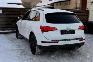 White Audi Q5 2010 in Kretinga, with an engine capacity of 2.97 L and mileage of 273 thousand km for 9999 €, photo 6 on AUTOMOTO.COM.LV