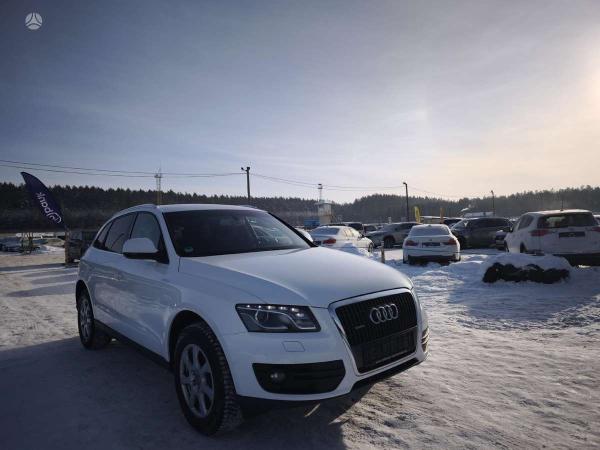 Balts Audi Q5 2010 Viļņa, ar dzinēja tilpumu 2.00 L un nobraukumu 241 tūkst. km par 9650 €, foto 3 vietnē AUTOMOTO.COM.LV