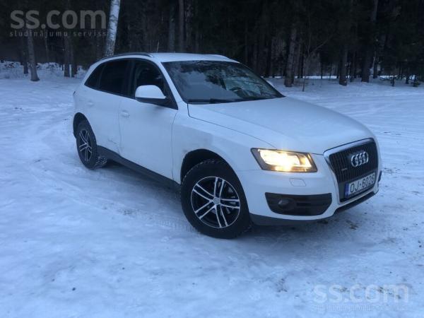 Balts Audi Q5 2010 Rīga, ar dzinēja tilpumu 2.00 L un nobraukumu 270 tūkst. km par 7500 €, foto 4 vietnē AUTOMOTO.COM.LV