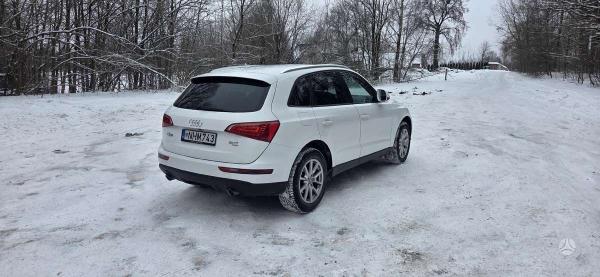 Balts Audi Q5 2010 Kauņa, ar dzinēja tilpumu 1.98 L un nobraukumu 244 tūkst. km par 7700 €, foto 4 vietnē AUTOMOTO.COM.LV