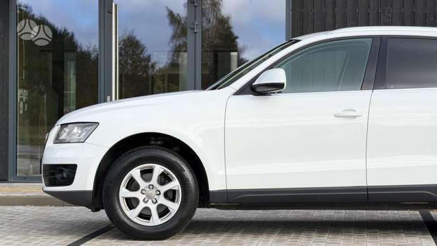 Balts Audi Q5 2010 Šauļi, ar dzinēja tilpumu 1.97 L un nobraukumu 264 tūkst. km par 10950 €, foto 13 vietnē AUTOMOTO.COM.LV