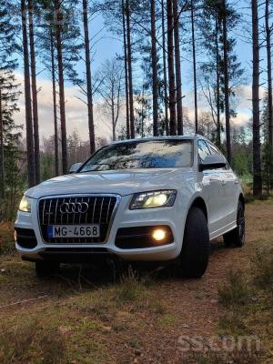 White Audi Q5 2010 in Liepaja, with an engine capacity of 3.00 L and mileage of 298 thousand km for 9150 €, photo  on AUTOMOTO.COM.LV