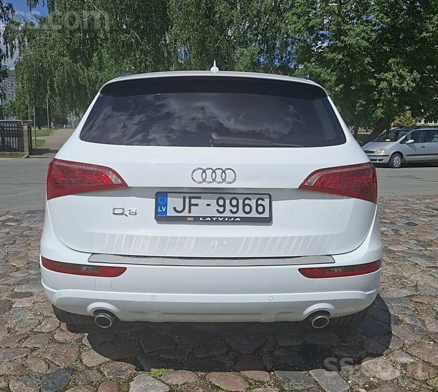 Balts Audi Q5 2010 Rīga, ar dzinēja tilpumu 3.00 L un nobraukumu 246 tūkst. km par 10950 €, foto 6 vietnē AUTOMOTO.COM.LV