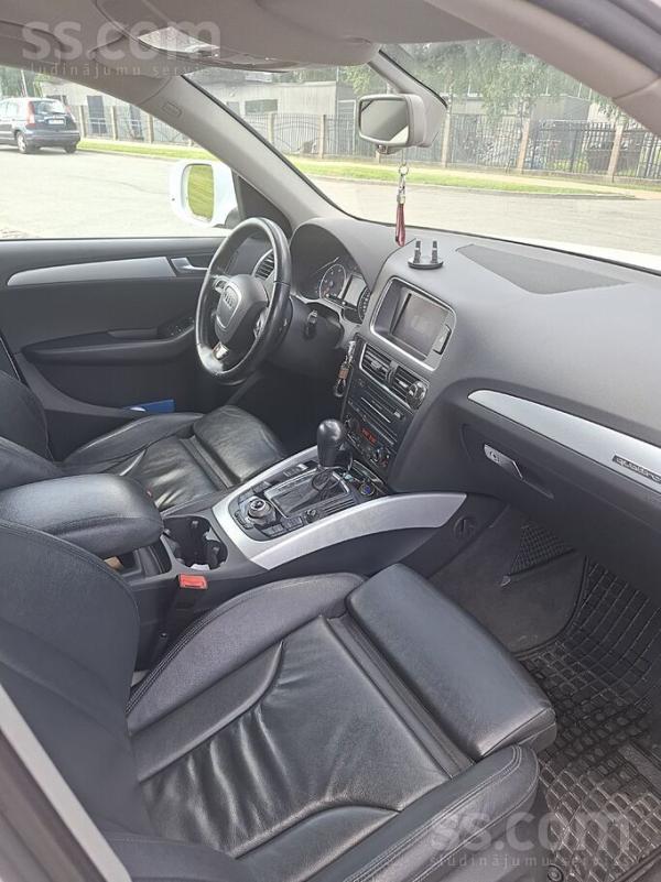 Balts Audi Q5 2010 Rīga, ar dzinēja tilpumu 3.00 L un nobraukumu 246 tūkst. km par 10950 €, foto 7 vietnē AUTOMOTO.COM.LV