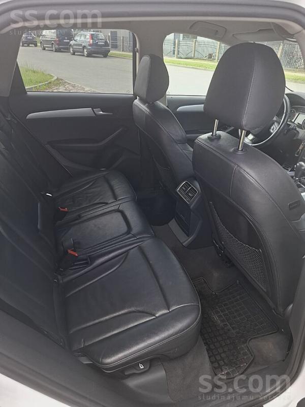 Balts Audi Q5 2010 Rīga, ar dzinēja tilpumu 3.00 L un nobraukumu 246 tūkst. km par 10950 €, foto 8 vietnē AUTOMOTO.COM.LV