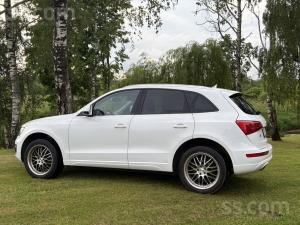 Balts Audi Q5 2010 Jelgava, ar dzinēja tilpumu 2.00 L un nobraukumu 340 tūkst. km par 7000 €, foto 5 vietnē AUTOMOTO.COM.LV