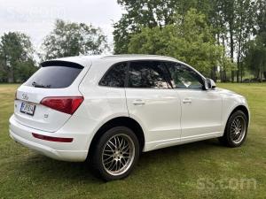 Balts Audi Q5 2010 Jelgava, ar dzinēja tilpumu 2.00 L un nobraukumu 340 tūkst. km par 7000 €, foto 7 vietnē AUTOMOTO.COM.LV