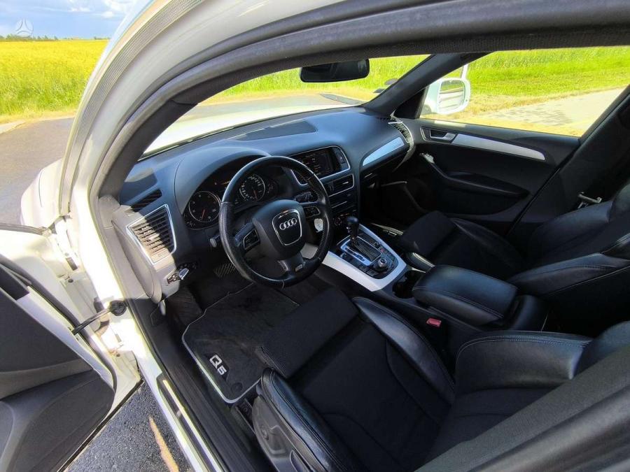Balts Audi Q5 2010 Marijampole, ar dzinēja tilpumu 1.97 L un nobraukumu 254 tūkst. km par 8999 €, foto 12 vietnē AUTOMOTO.COM.LV