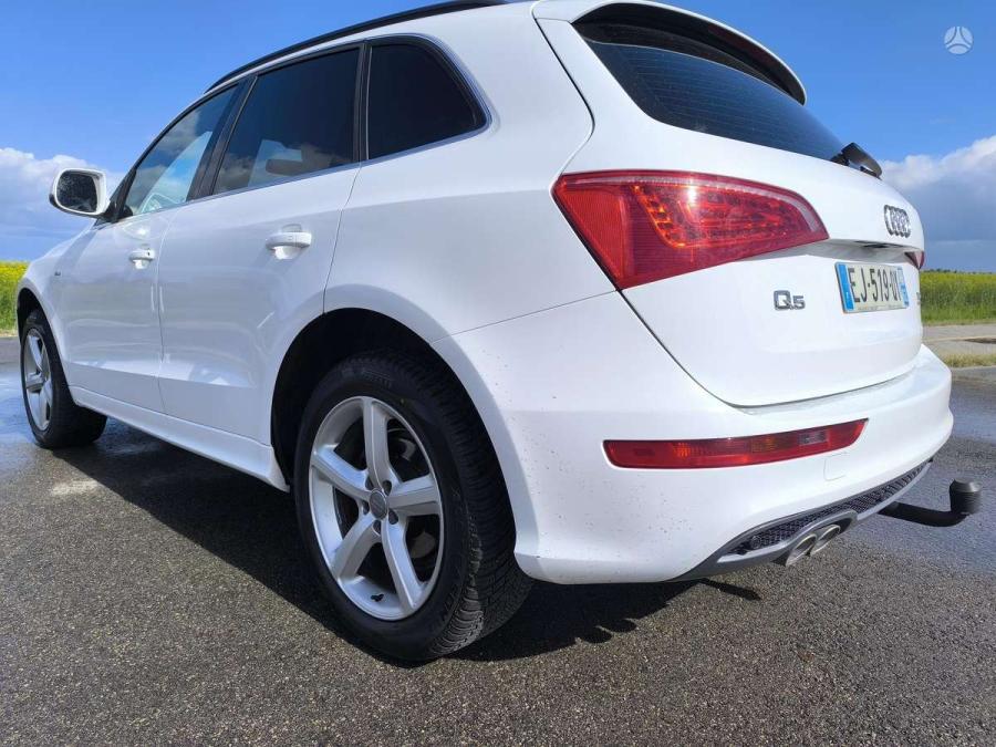 Balts Audi Q5 2010 Marijampole, ar dzinēja tilpumu 1.97 L un nobraukumu 254 tūkst. km par 8999 €, foto 27 vietnē AUTOMOTO.COM.LV