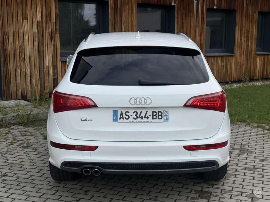 White Audi Q5 2010 in Taurage, with an engine capacity of 1.97 L and mileage of 233 thousand km for 8600 €, photo 8 on AUTOMOTO.COM.LV