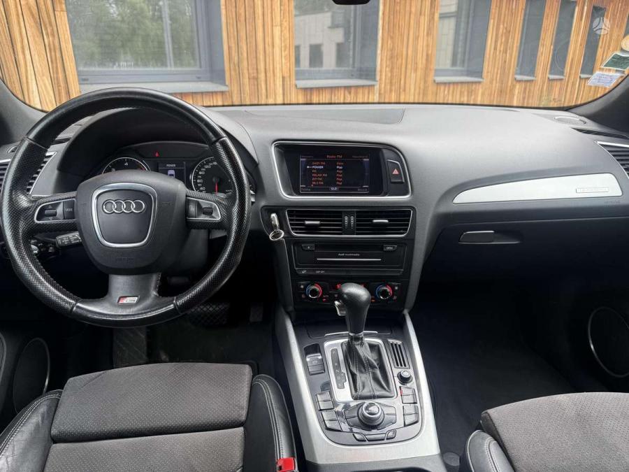 White Audi Q5 2010 in Taurage, with an engine capacity of 1.97 L and mileage of 233 thousand km for 8600 €, photo 15 on AUTOMOTO.COM.LV