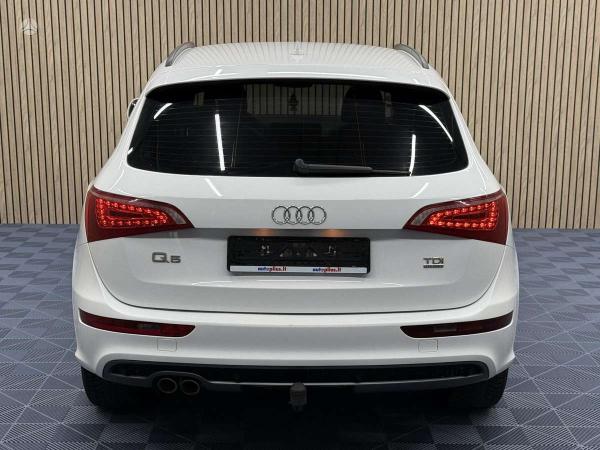 White Audi Q5 2010 in Marijampole, with an engine capacity of 1.97 L and mileage of 253 thousand km for 10300 €, photo 7 on AUTOMOTO.COM.LV