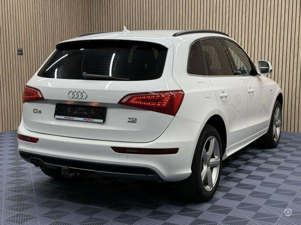 White Audi Q5 2010 in Marijampole, with an engine capacity of 1.97 L and mileage of 253 thousand km for 10300 €, photo 8 on AUTOMOTO.COM.LV