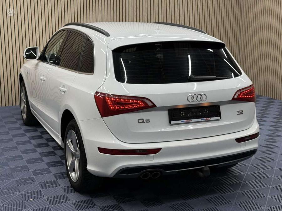 White Audi Q5 2010 in Marijampole, with an engine capacity of 1.97 L and mileage of 253 thousand km for 10300 €, photo 12 on AUTOMOTO.COM.LV