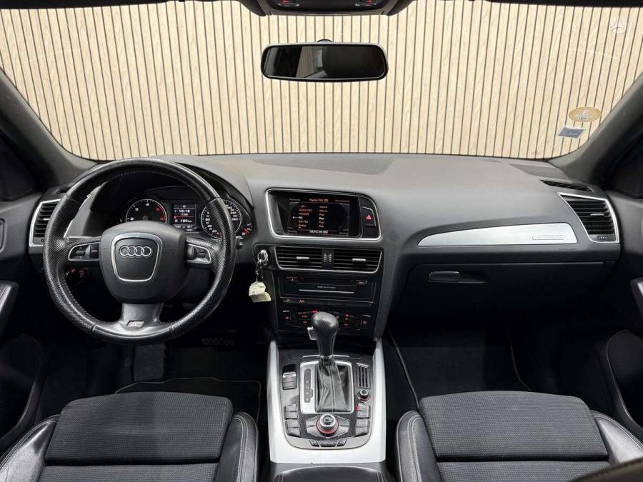White Audi Q5 2010 in Marijampole, with an engine capacity of 1.97 L and mileage of 253 thousand km for 10300 €, photo 22 on AUTOMOTO.COM.LV