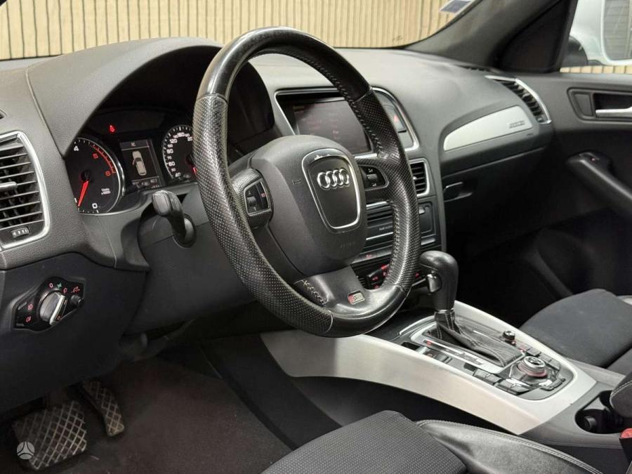 White Audi Q5 2010 in Marijampole, with an engine capacity of 1.97 L and mileage of 253 thousand km for 10300 €, photo 23 on AUTOMOTO.COM.LV