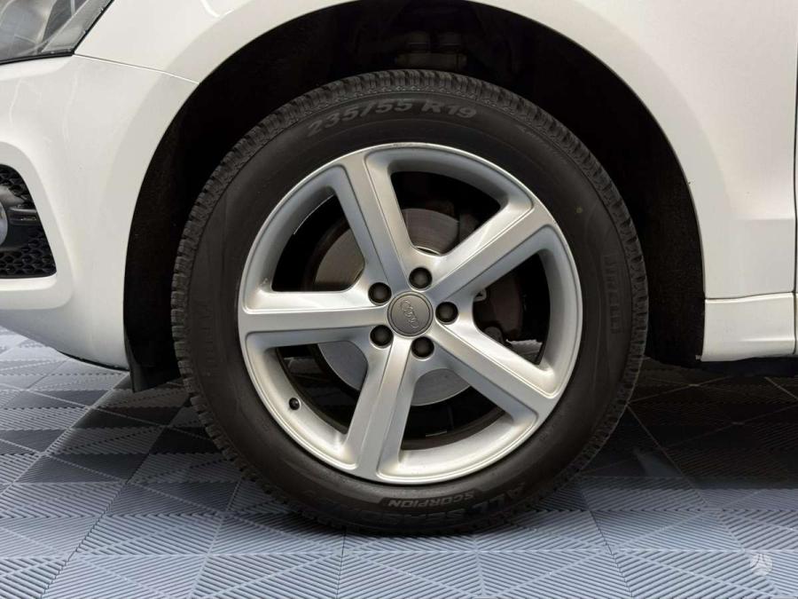 White Audi Q5 2010 in Marijampole, with an engine capacity of 1.97 L and mileage of 253 thousand km for 10300 €, photo 32 on AUTOMOTO.COM.LV