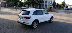 White Audi Q5 2010 in Mazeikiai, with an engine capacity of 1.97 L and mileage of 286 thousand km for 6700 €, photo 6 on AUTOMOTO.COM.LV