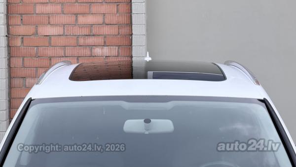 White Audi Q5 2010 in Tallinn, with an engine capacity of 2.00 L and mileage of 260 thousand km for 8900 €, photo 6 on AUTOMOTO.COM.LV