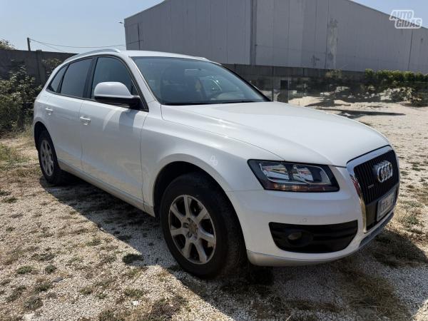 White Audi Q5 2010 in Utena, with an engine capacity of 2.00 L and mileage of 240 thousand km for 7950 €, photo 4 on AUTOMOTO.COM.LV