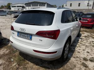 White Audi Q5 2010 in Utena, with an engine capacity of 2.00 L and mileage of 240 thousand km for 7950 €, photo 7 on AUTOMOTO.COM.LV