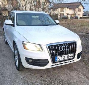 Balts Audi Q5 2010 Kauņa, ar dzinēja tilpumu 3.15 L un nobraukumu 297 tūkst. km par 7300 €, foto  vietnē AUTOMOTO.COM.LV