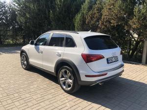 White Audi Q5 2010 in Alytus, with an engine capacity of 2.97 L and mileage of 289 thousand km for 9500 €, photo 7 on AUTOMOTO.COM.LV