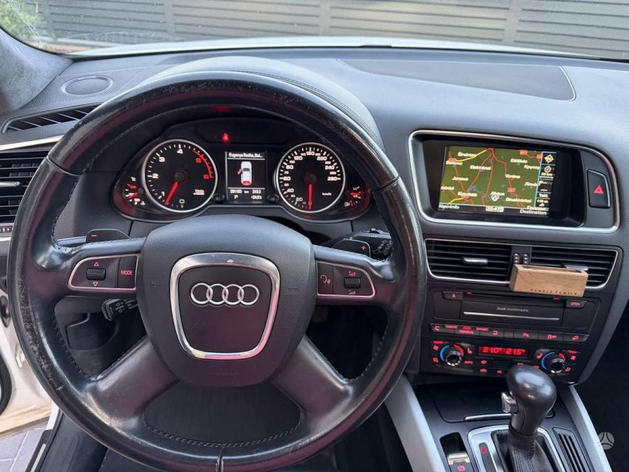 White Audi Q5 2010 in Alytus, with an engine capacity of 2.97 L and mileage of 289 thousand km for 9500 €, photo 11 on AUTOMOTO.COM.LV