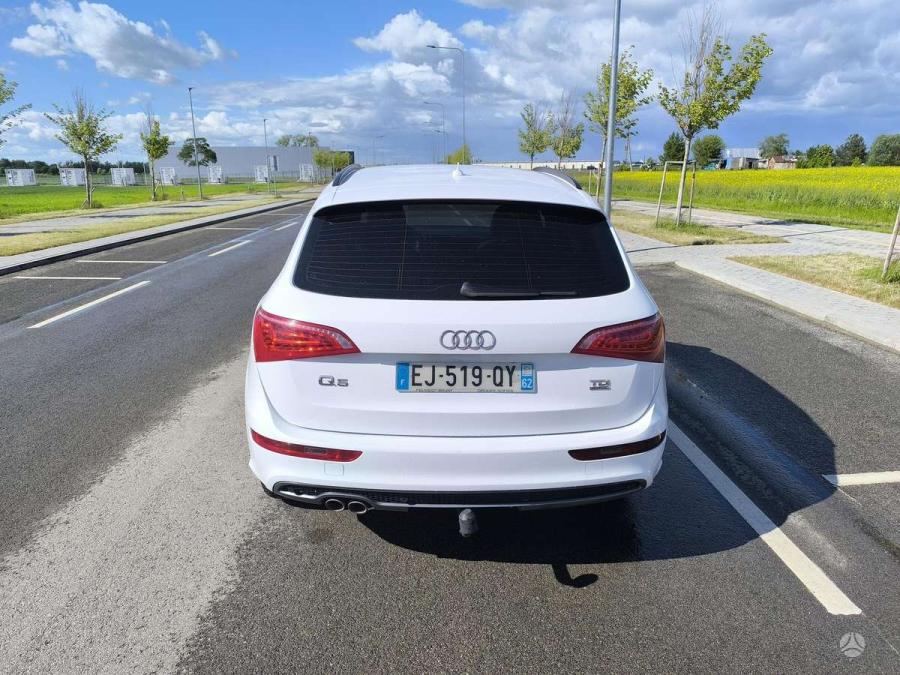 Balts Audi Q5 2010 Marijampole, ar dzinēja tilpumu 1.97 L un nobraukumu 254 tūkst. km par 8600 €, foto 5 vietnē AUTOMOTO.COM.LV