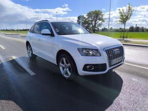 Balts Audi Q5 2010 Marijampole, ar dzinēja tilpumu 1.97 L un nobraukumu 254 tūkst. km par 8600 €, foto 8 vietnē AUTOMOTO.COM.LV