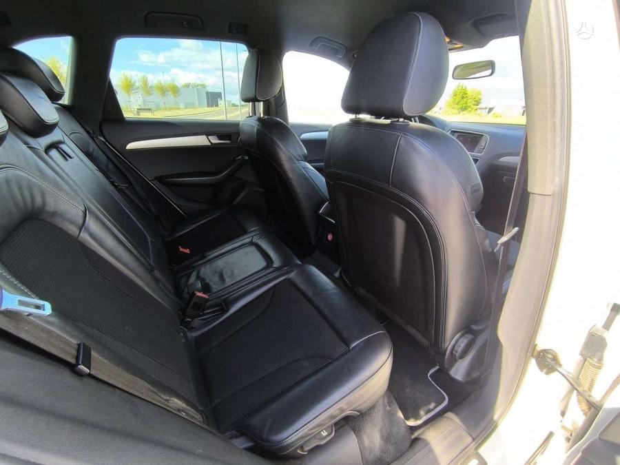 Balts Audi Q5 2010 Marijampole, ar dzinēja tilpumu 1.97 L un nobraukumu 254 tūkst. km par 8600 €, foto 14 vietnē AUTOMOTO.COM.LV