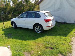 White Audi Q5 2010 in Marijampole, with an engine capacity of 1.97 L and mileage of 322 thousand km for 9000 €, photo 5 on AUTOMOTO.COM.LV