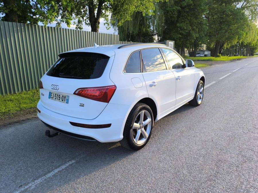 White Audi Q5 2010 in Marijampole, with an engine capacity of 1.97 L and mileage of 254 thousand km for 8050 €, photo 6 on AUTOMOTO.COM.LV