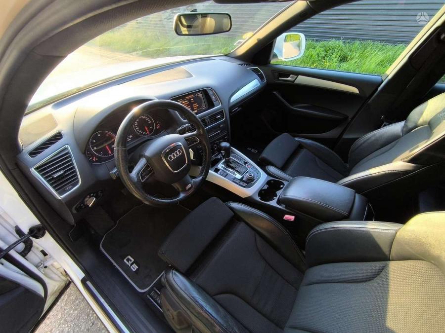 White Audi Q5 2010 in Marijampole, with an engine capacity of 1.97 L and mileage of 254 thousand km for 8050 €, photo 12 on AUTOMOTO.COM.LV