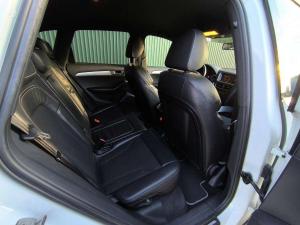 White Audi Q5 2010 in Marijampole, with an engine capacity of 1.97 L and mileage of 254 thousand km for 8050 €, photo 14 on AUTOMOTO.COM.LV