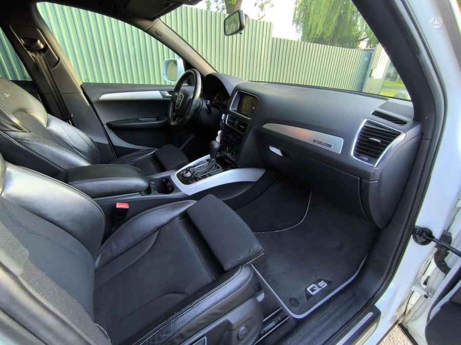 White Audi Q5 2010 in Marijampole, with an engine capacity of 1.97 L and mileage of 254 thousand km for 8050 €, photo 15 on AUTOMOTO.COM.LV
