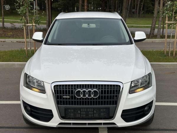 White Audi Q5 2010 in Utena, with an engine capacity of 1.97 L and mileage of 243 thousand km for 7100 €, photo 4 on AUTOMOTO.COM.LV