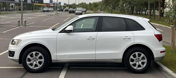 White Audi Q5 2010 in Utena, with an engine capacity of 1.97 L and mileage of 243 thousand km for 7100 €, photo 6 on AUTOMOTO.COM.LV