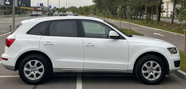 Balts Audi Q5 2010 Utena, ar dzinēja tilpumu 1.97 L un nobraukumu 243 tūkst. km par 7100 €, foto 10 vietnē AUTOMOTO.COM.LV