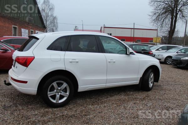 White Audi Q5 2011 in Daugavpils, with an engine capacity of 2.00 L and mileage of 225 thousand km for 9290 €, photo 4 on AUTOMOTO.COM.LV