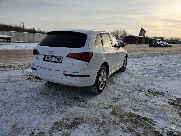 Balts Audi Q5 2011 Mažeikiai, ar dzinēja tilpumu 2.00 L un nobraukumu 350 tūkst. km par 9850 €, foto 4 vietnē AUTOMOTO.COM.LV