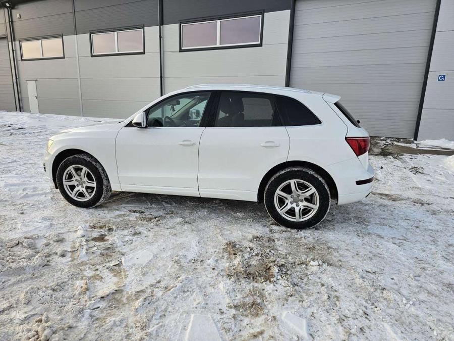 Balts Audi Q5 2011 Mažeikiai, ar dzinēja tilpumu 2.00 L un nobraukumu 350 tūkst. km par 9850 €, foto 5 vietnē AUTOMOTO.COM.LV