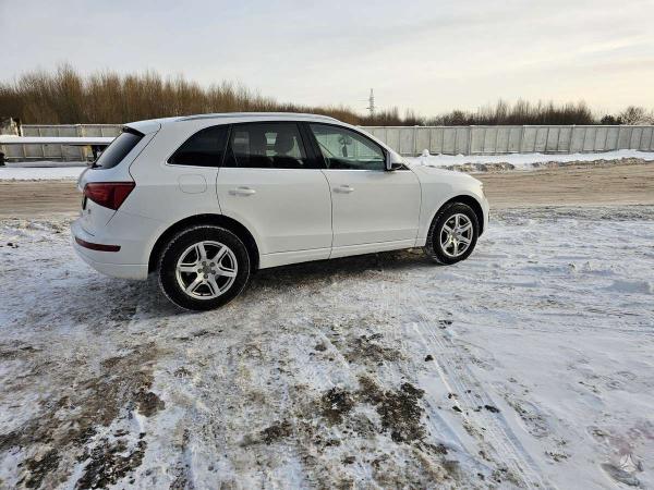 Balts Audi Q5 2011 Mažeikiai, ar dzinēja tilpumu 2.00 L un nobraukumu 350 tūkst. km par 9850 €, foto 6 vietnē AUTOMOTO.COM.LV