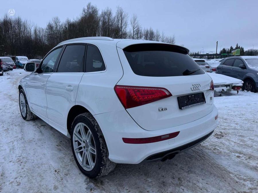 Balts Audi Q5 2011 Utena, ar dzinēja tilpumu 1.97 L un nobraukumu 196 tūkst. km par 11850 €, foto 6 vietnē AUTOMOTO.COM.LV