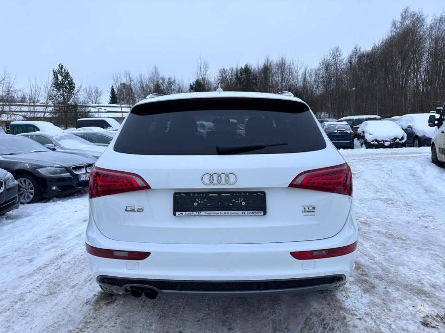 Balts Audi Q5 2011 Utena, ar dzinēja tilpumu 1.97 L un nobraukumu 196 tūkst. km par 11850 €, foto 12 vietnē AUTOMOTO.COM.LV