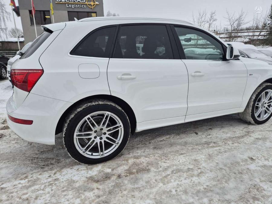 Balts Audi Q5 2011 Utena, ar dzinēja tilpumu 1.97 L un nobraukumu 196 tūkst. km par 11850 €, foto 20 vietnē AUTOMOTO.COM.LV