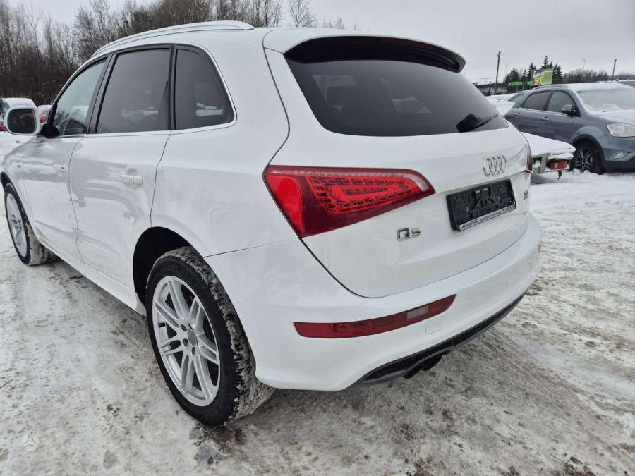 Balts Audi Q5 2011 Utena, ar dzinēja tilpumu 1.97 L un nobraukumu 193 tūkst. km par 11650 €, foto 9 vietnē AUTOMOTO.COM.LV