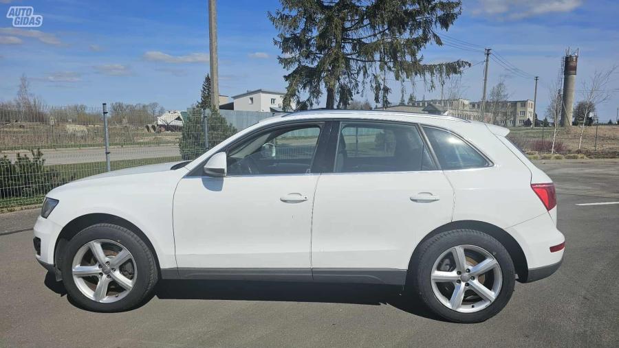 White Audi Q5 2011 in Vilkaviskis, with an engine capacity of 3.00 L and mileage of 212 thousand km for 9800 €, photo 7 on AUTOMOTO.COM.LV