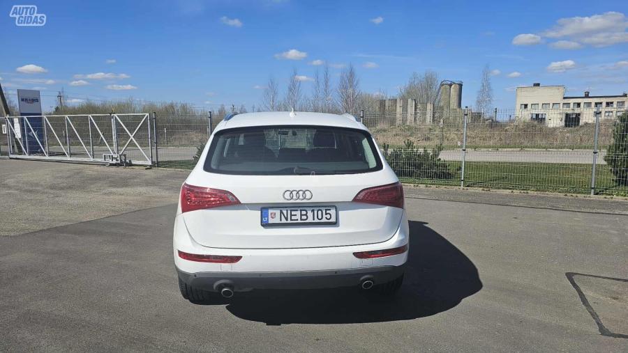 White Audi Q5 2011 in Vilkaviskis, with an engine capacity of 3.00 L and mileage of 212 thousand km for 9800 €, photo 9 on AUTOMOTO.COM.LV